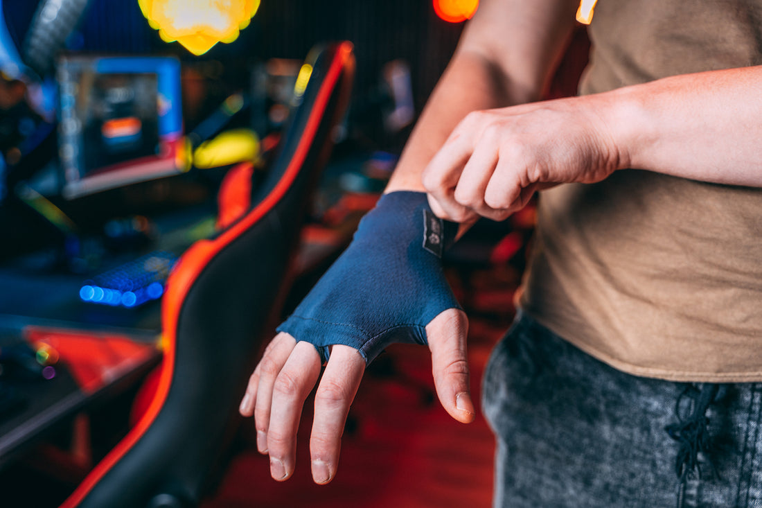Grindclaw PC gaming gloves – GRINDCLAW